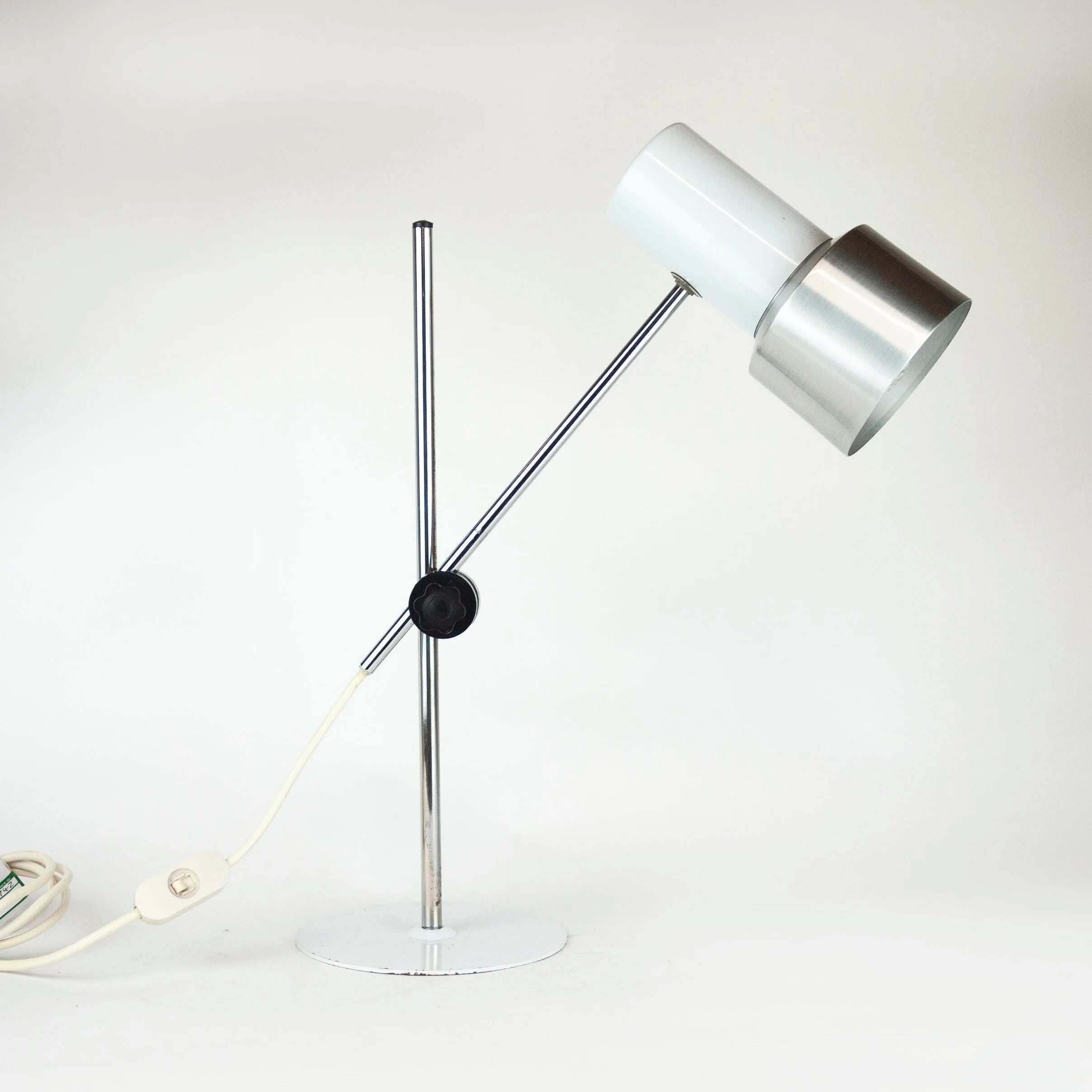 Vintage Italian White Aluminium Desk Lamp by Prova, 1960s